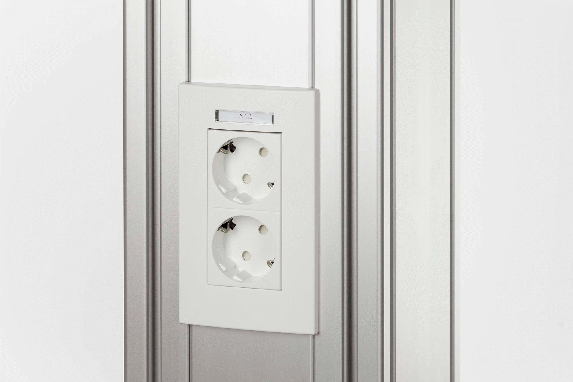 Face Plate M45 2 Gang with Labelling Panel, white similar to RAL 9010 ...